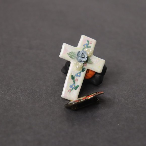 No Brand | Jewelry | Soldwomens Cross Pin Size Os | Poshmark